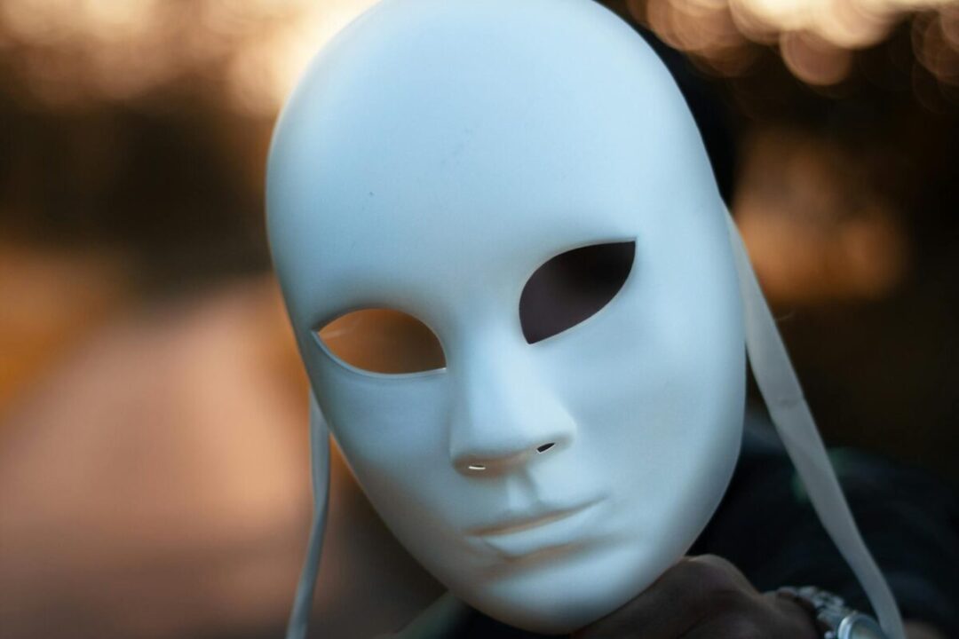 8 Mind Traps Narcissists Use to Confuse and Abuse You (& How to ...
